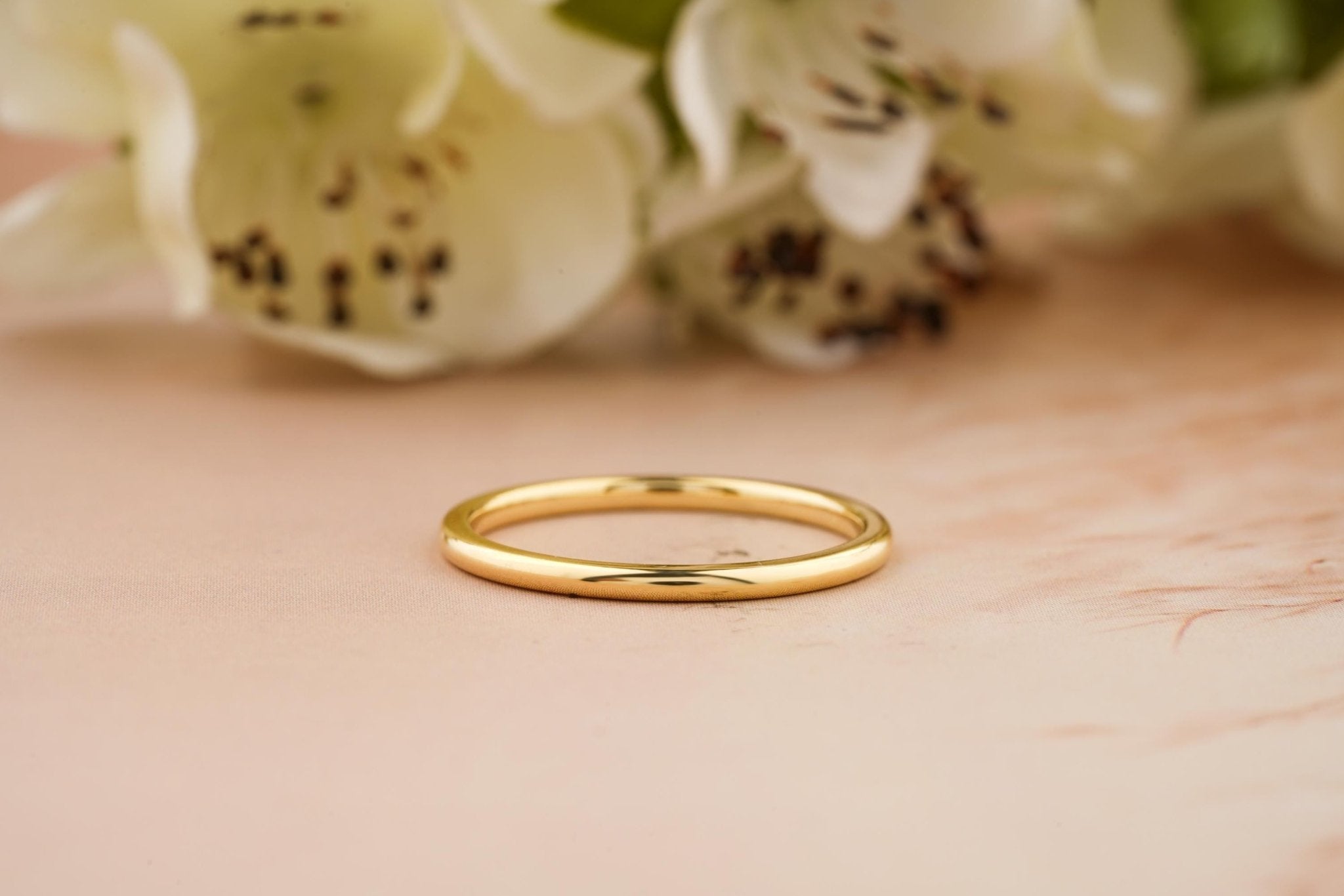 14k Solid Gold Simple Plain Wedding Band For Women Lab-Grown Wedding ...